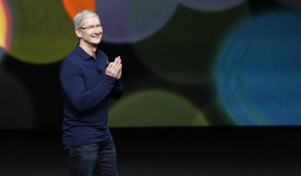 Fake Tim Cook Instagram Account Fooled Apple VPs and Fans